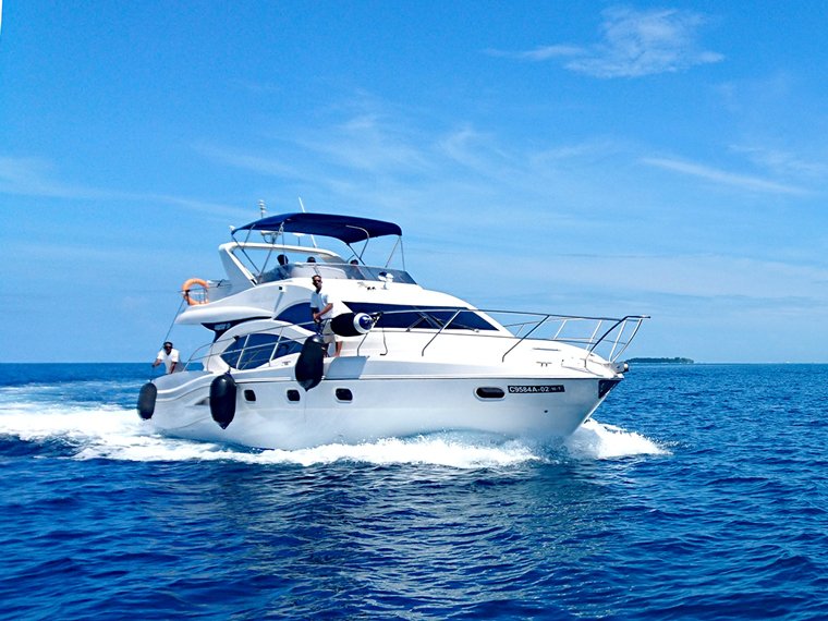 ⛵ Alquiler de Botes y Yates en Coveñas, Tolú y Más | Reserva - Renti ...